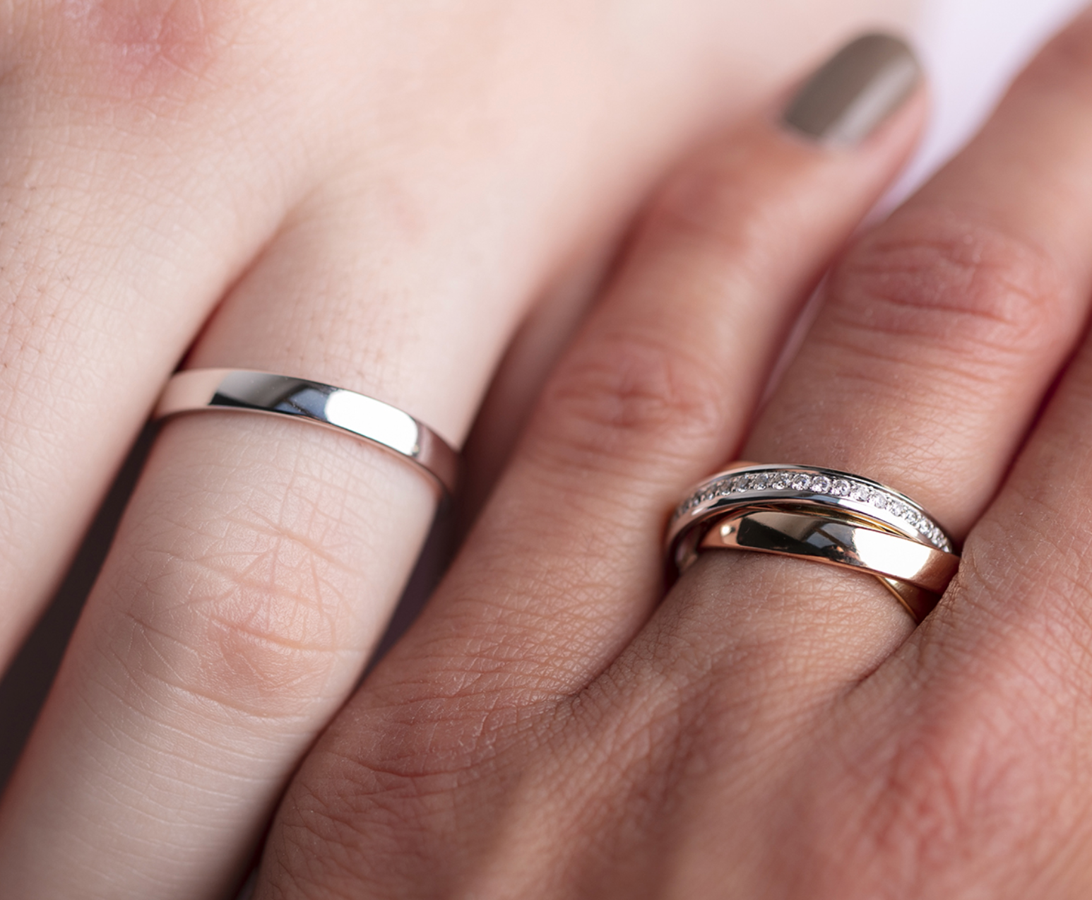How Should A Wedding Ring Fit? – Just Gold Jewellery